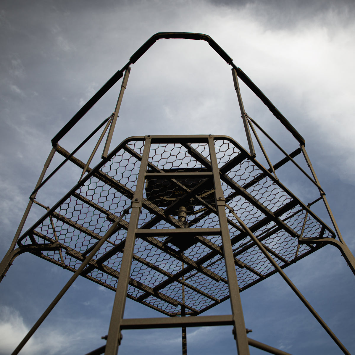 Tower Stands – Rivers Edge® Treestands